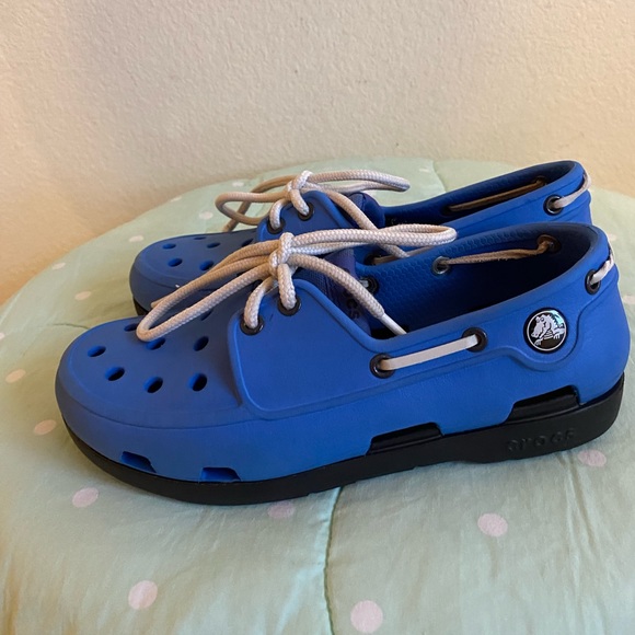CROCS | Shoes | Crocs Blue Beach Line Boat Kids Shoes Size 3 | Poshmark